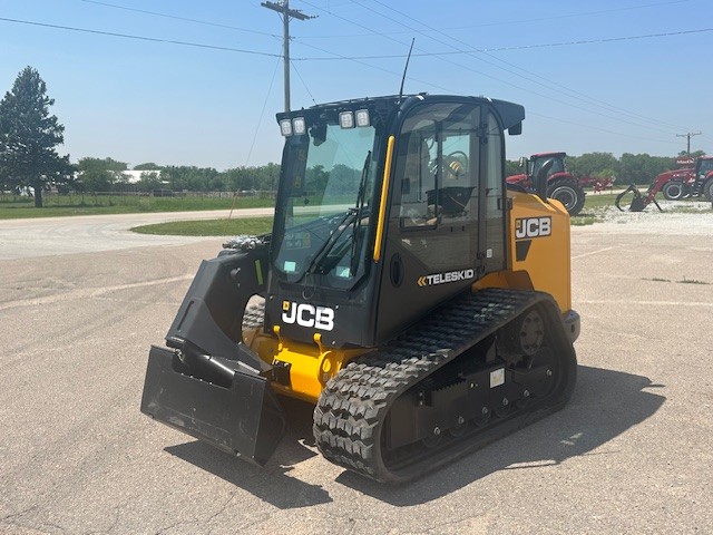 2025 JCB 3TS-8T