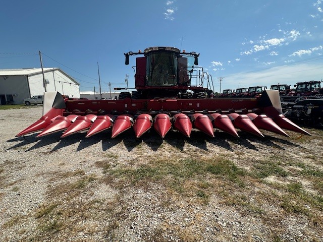 2013 CASE IH 3412 Equipment Details | Tractor Tuesday