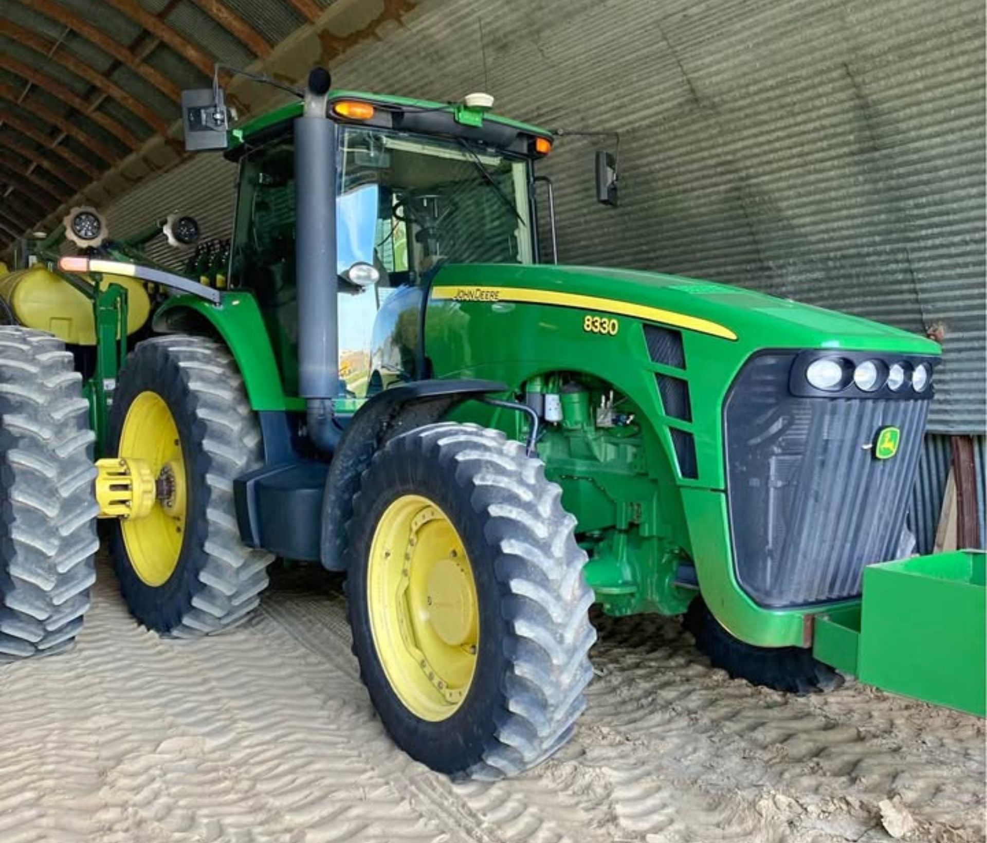 2007 John Deere 8330